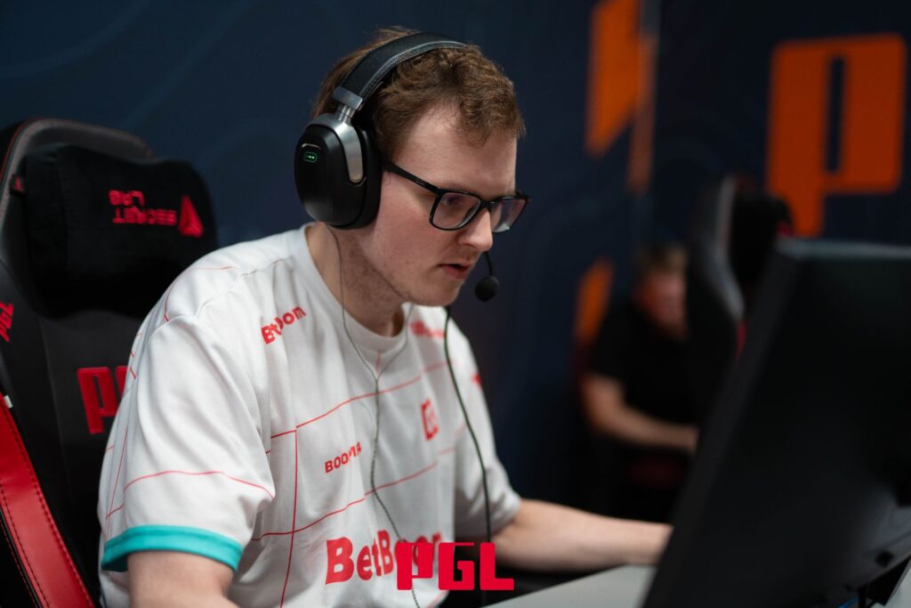 Boombl4: биография СНГ-капитана и его настройки CS - Offstage
