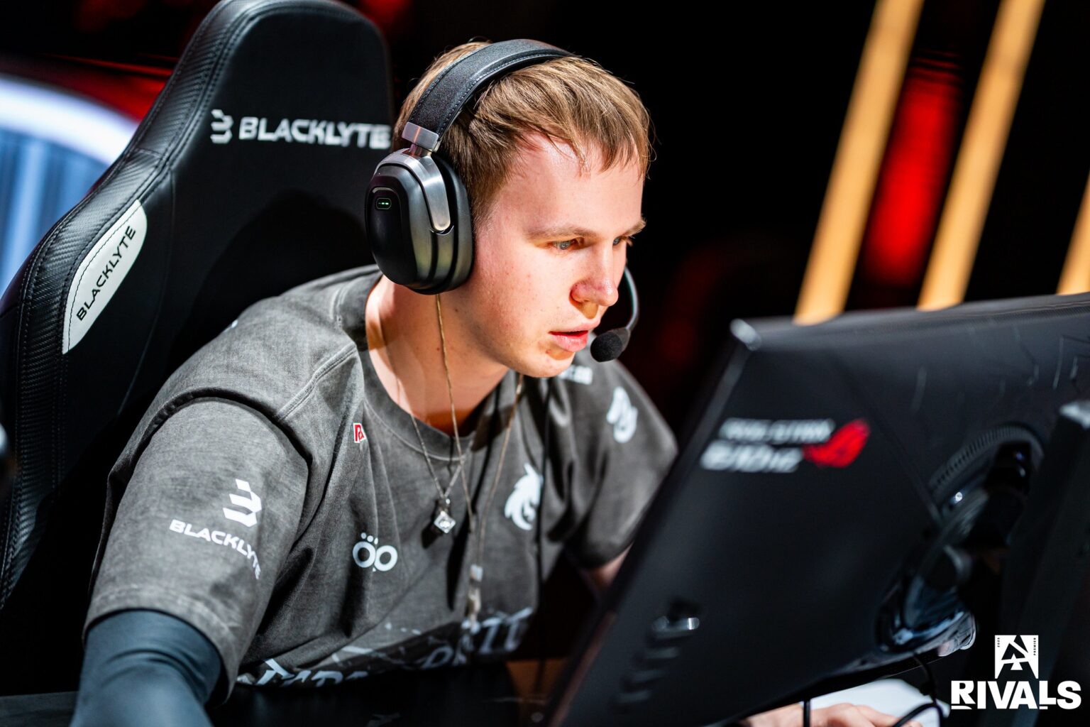 tN1R высказался после выхода Spirit в полуфинал SL BM 2025 - Offstage